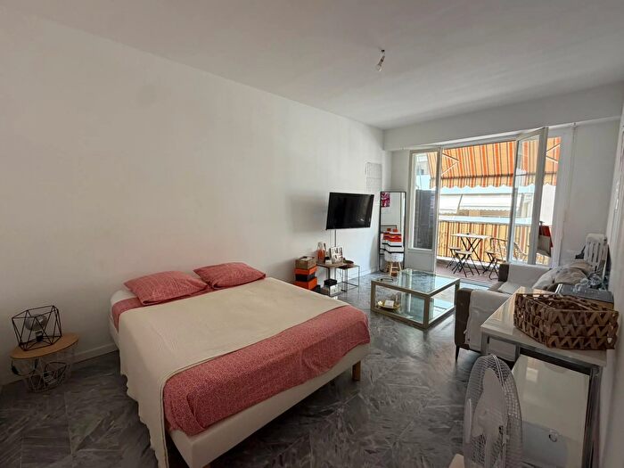 Appartement 1 pièce à Nice, Saint-Sylvestre, à vendre