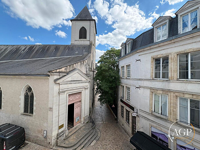 Orléans, Bourgogne, Saint-Euverte : Appartement 2 pièces à louer