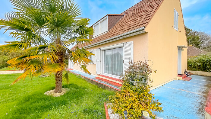 Maison à vendre - Yvré-lévêque - 7 pièces - 6 chambres