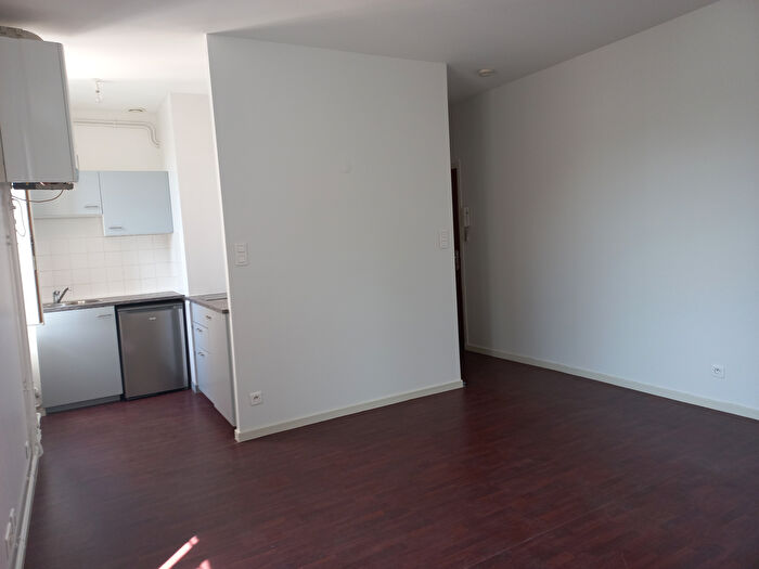 Appartement à louer - Vichy, Thermal - 1 pièce