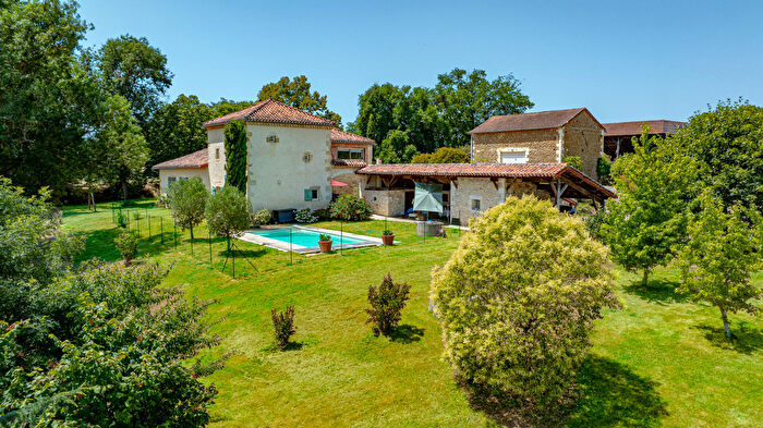Maison 8 pièces à vendre à Saint-Jean-Poutge