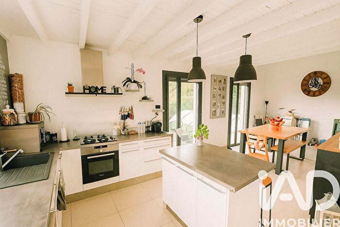 Maison à vendre - Izernore - 7 pièces - 3 chambres