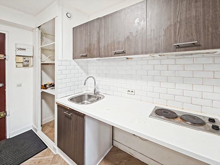 Appartement à louer - Grigny, Grigny, Gare - 1 pièce