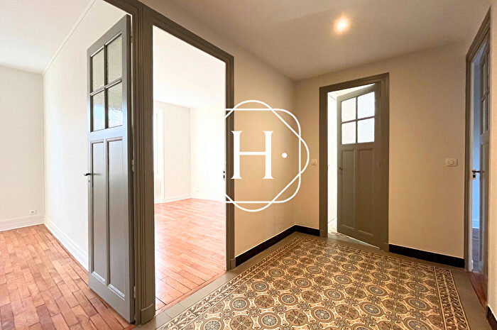 Appartement à louer - Rillieux-la-Pape, Vancia, Crepieux - 3 pièces - 2 chambres