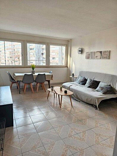Appartement à louer - Villeurbanne - 3 pièces - 2 chambres