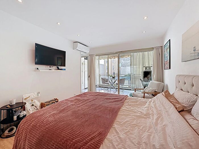 Appartement à vendre - Cannes, Centre-ville - 1 pièce