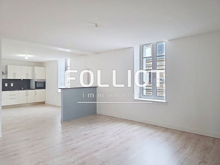 Appartement à louer - Haute Ville, Fougères - 3 pièces - 1 chambre