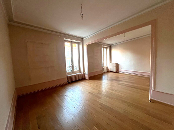 Appartement à vendre - Aix-les-Bains, Centre-ville - 4 pièces - 2 chambres