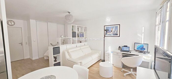 Appartement 1 pièce à louer à Buc
