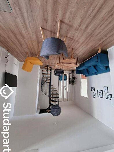 Appartement à louer - Centre Nord, Oullins - 1 pièce - 2 chambres