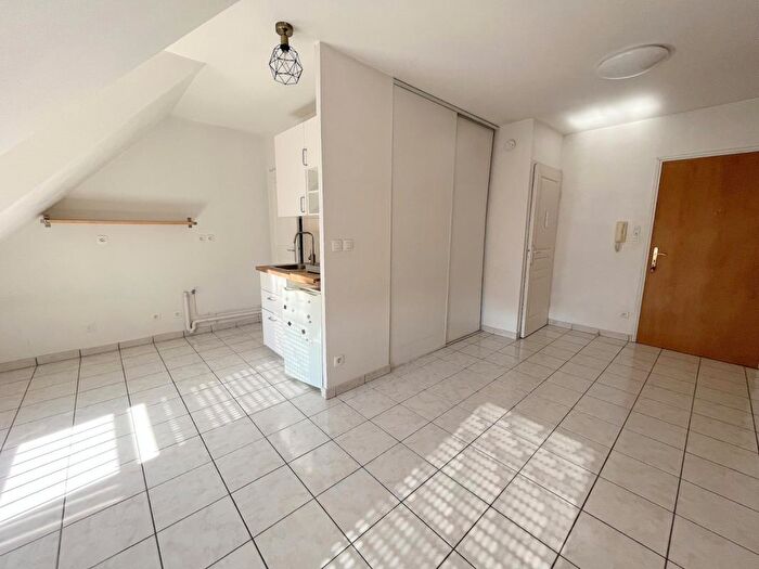 Appartement 1 pièce à Dijon, Colombière, Parc Chevreul, à louer