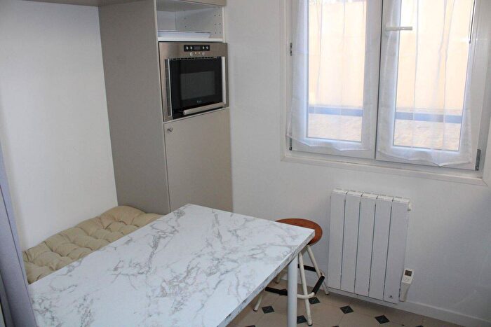 Villiers-L Michel, Levallois-Perret : Appartement 1 pièce à louer