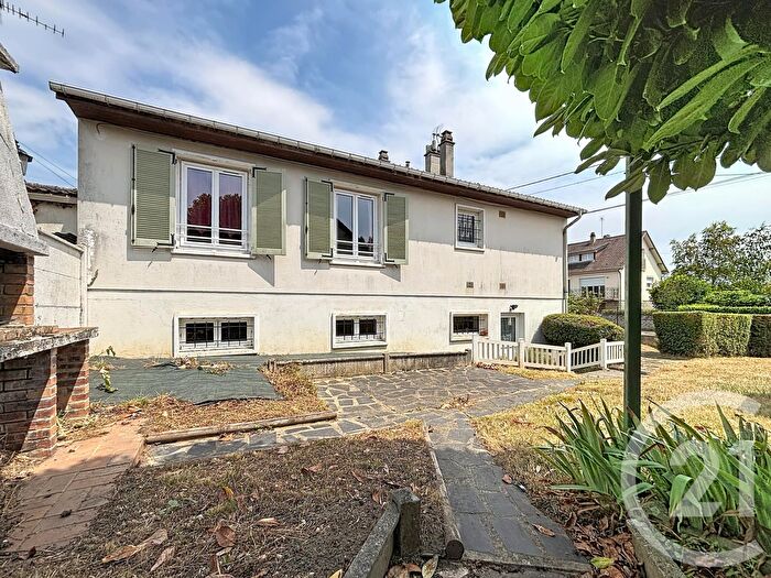 Argentan, Est : Maison 5 pièces à vendre