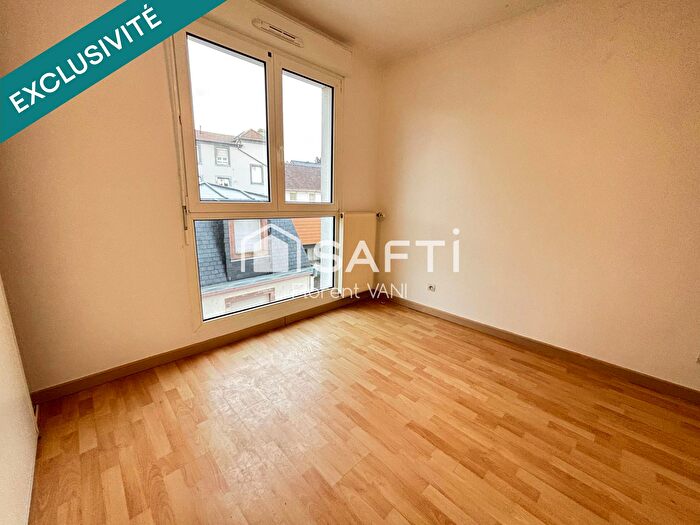 Appartement à vendre - Creutzwald, Centre-ville, Houvergaerten - 2 pièces - 1 chambre