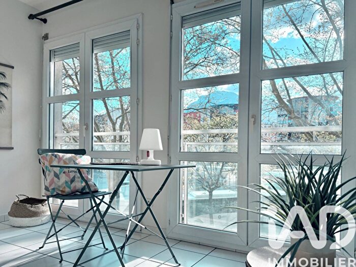 Appartement à louer - Berriat-Ampere, Grenoble - 2 pièces - 1 chambre