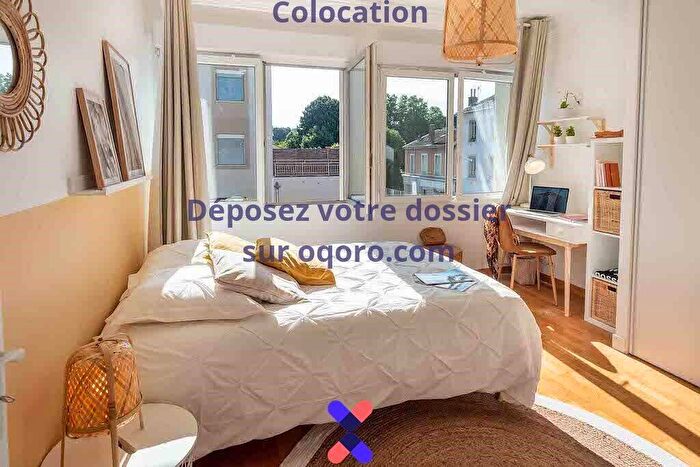 Appartement à louer - Bussiere, Oullins-Pierre-Bénite - 8 pièces - 7 chambres