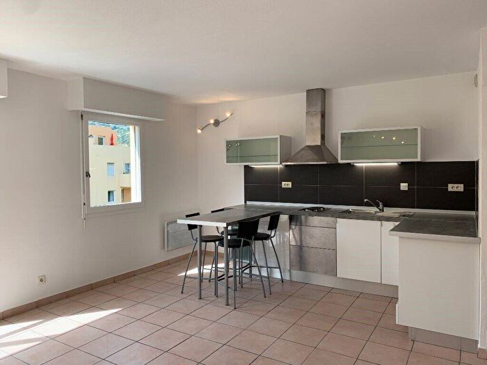 Appartement 1 pièce à louer à Carros