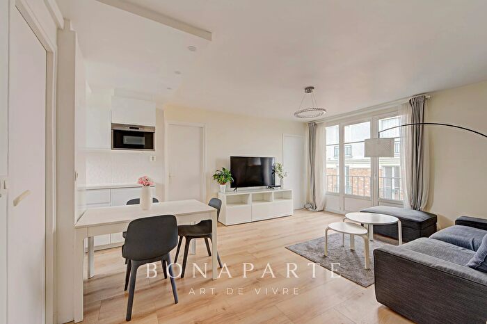 Appartement 3 pièces à Saint-Cloud, Pasteur, Magenta, à vendre