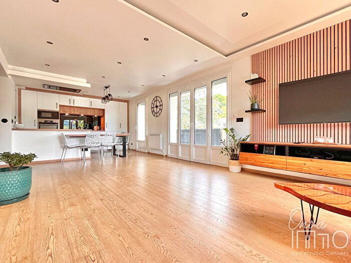 Appartement 3 pièces à Fontaines-sur-Saône, à vendre