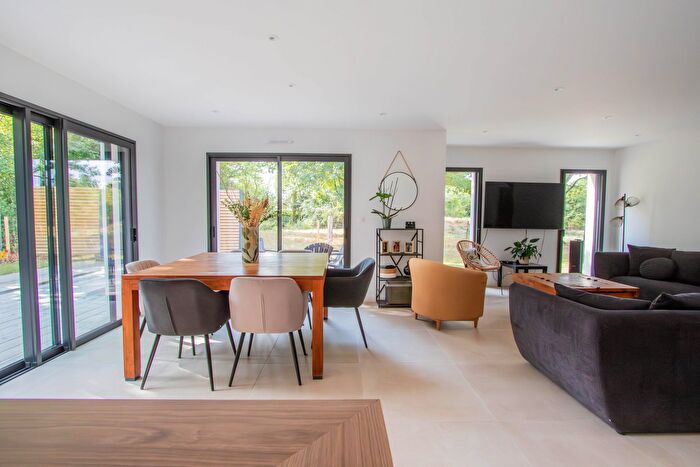 Maison à vendre - Saint-Léger-des-Bois - 4 pièces - 3 chambres