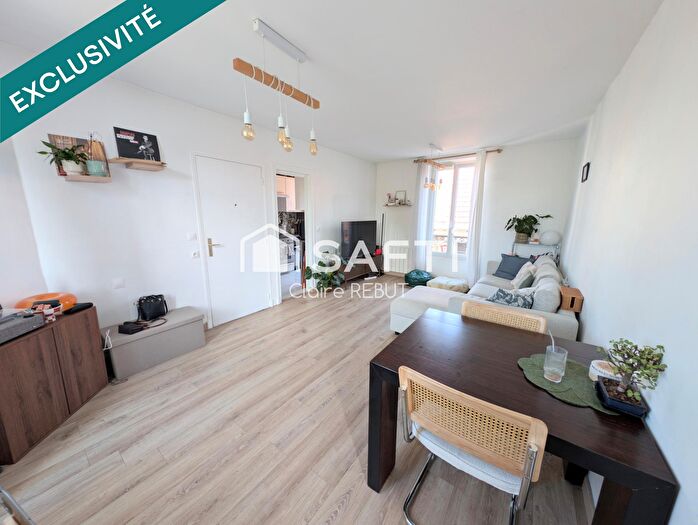 Appartement 2 pièces à Saint-Thibault-des-Vignes, à vendre