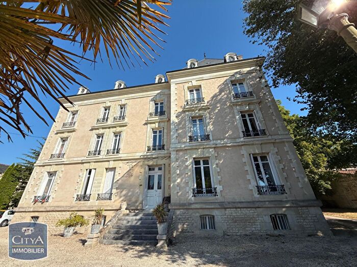 Maison à vendre - Loudun - 15 pièces - 11 chambres