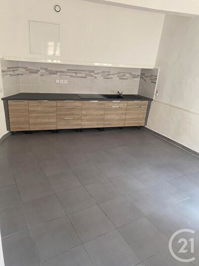 Maison à louer - Roujan - 2 pièces - 1 chambre