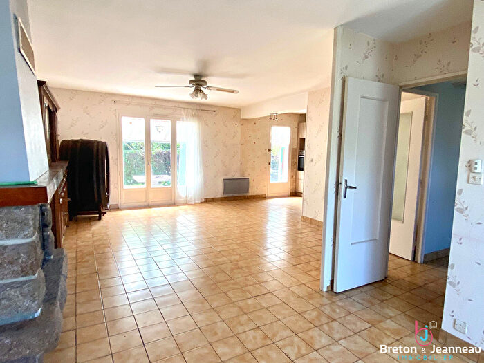 Maison 5 pièces à Fougères, Forairie, Cotterêts, à vendre