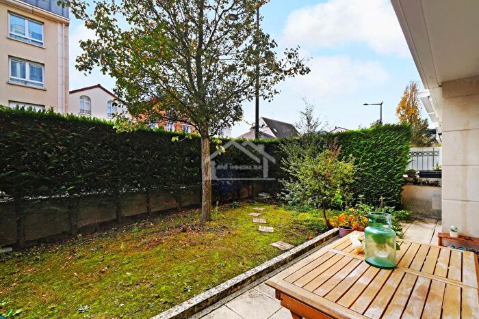 Appartement à vendre - Antony, Croix de Berny - 3 pièces - 2 chambres