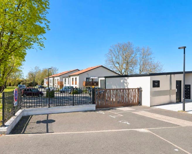 Centre, Bassens : Appartement 1 pièce à louer