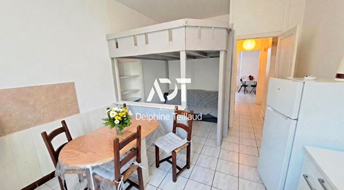 Appartement à louer - Grenoble, Berriat - 2 pièces - 1 chambre