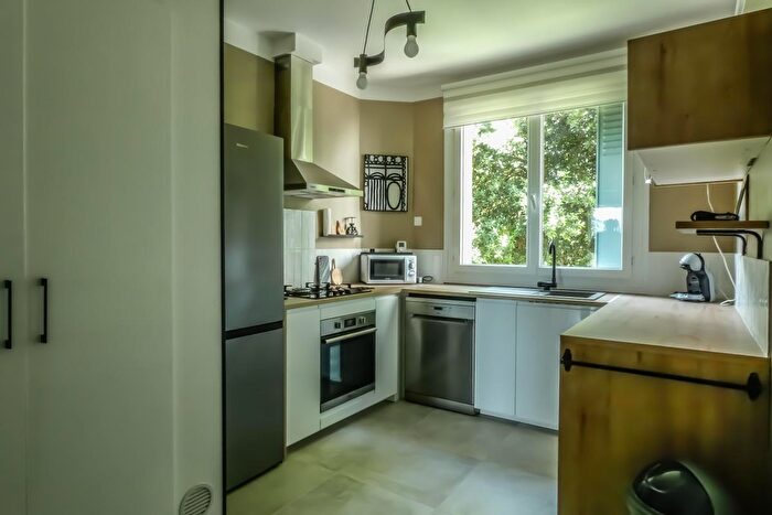 Pau, Centre-ville : Appartement 3 pièces à louer
