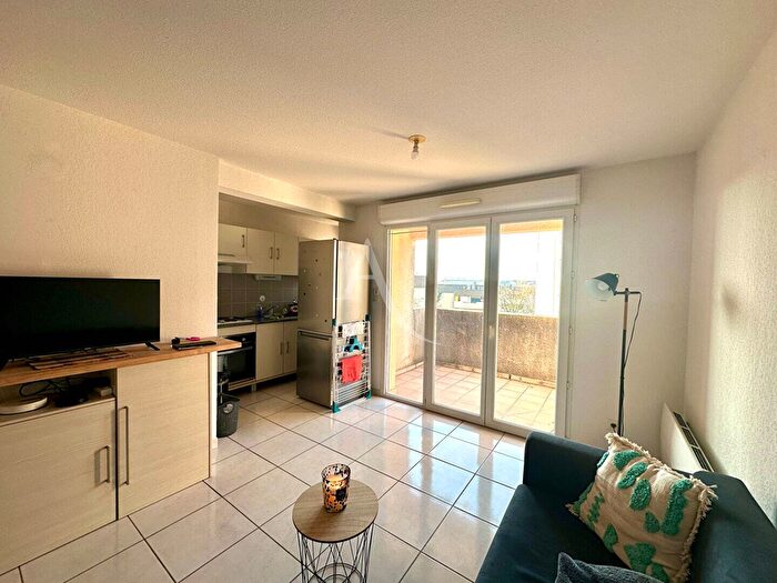 Appartement à louer - Domairan-Saint Michel-Moulin Vert-Saint Jacques-Létoile, Carcassonne - 2 pièces - 1 chambre