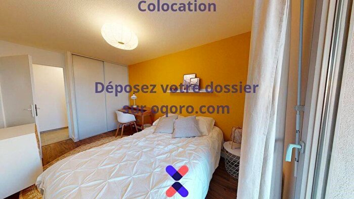 Appartement à louer - Croix Luizet, Villeurbanne - 6 pièces - 5 chambres