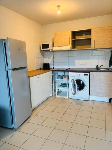 Cimetiere Nord-Petit Bruges : Appartement 2 pièces à louer