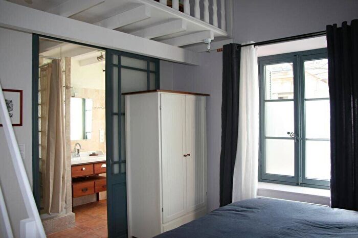 Appartement à louer - Capucins-La Barbacane-La Trivalle-Bellevue, Carcassonne - 2 pièces - 1 chambre