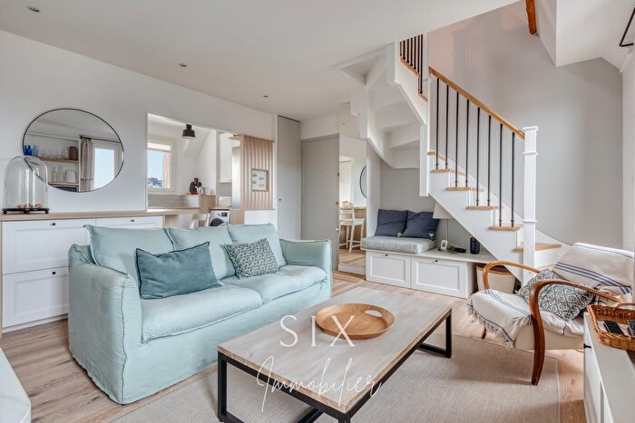 Appartement à vendre - Deauville - 5 pièces - 3 chambres