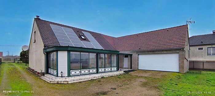 Maison à vendre - Cravant - 6 pièces - 4 chambres