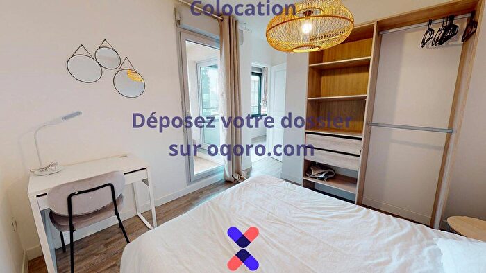 Appartement à louer - Le Bachut, Lyon ème arrondissement - 7 pièces - 6 chambres