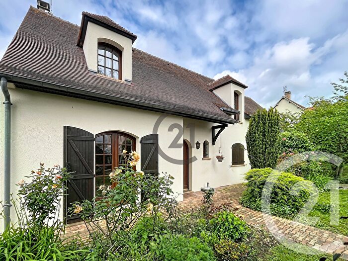 Maison 6 pièces à vendre à Varennes-Jarcy