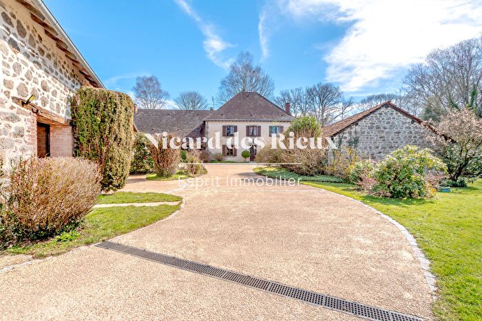 Maison à vendre - Montboucher - 11 pièces - 6 chambres