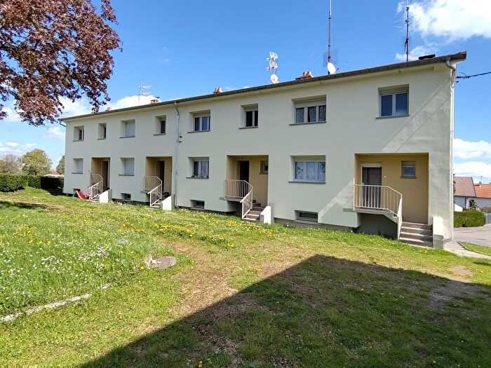 Appartement 4 pièces à Grand, à louer