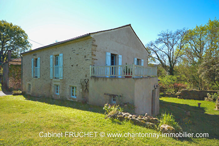 Maison 7 pièces à Bazoges-en-Pareds, à vendre