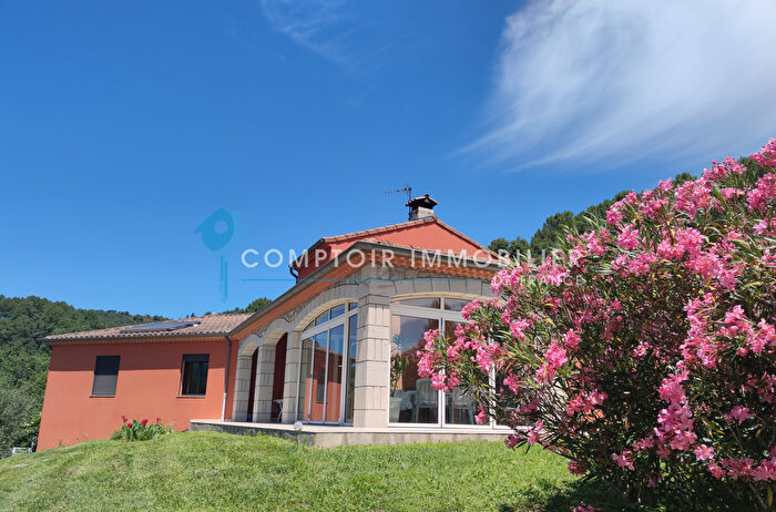 Maison à vendre - Vals-les-Bains - 7 pièces - 5 chambres