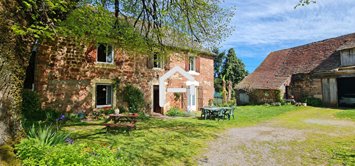 Maison à vendre - Louignac - 5 pièces - 4 chambres