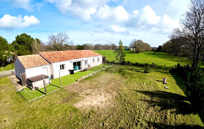 Maisons à vendre et appartements à louer - 1