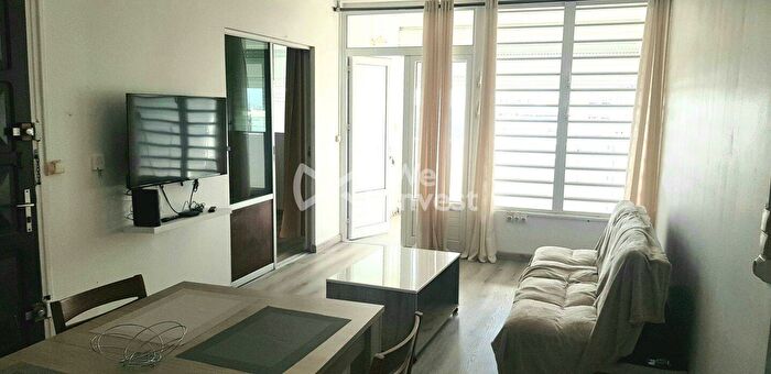 Appartement à louer - Les Abymes - 4 pièces - 3 chambres