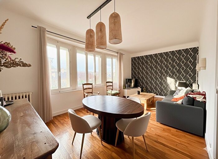 Appartement à vendre - Figeac - 4 pièces - 3 chambres