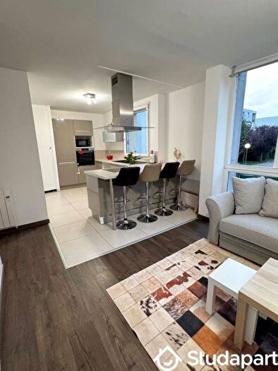 Appartement à louer - Ville Nouvelle-Centre Est, Noisiel - 1 pièce - 1 chambre