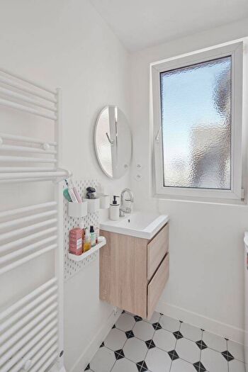 Legendre-Lévis, Paris 17ème arrondissement : Appartement 1 pièce à louer